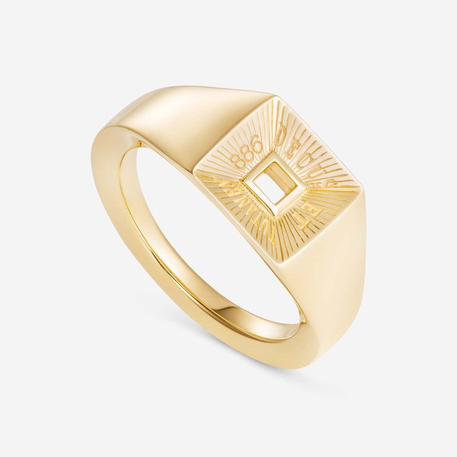 Tutamen Square Signet Ring 18ct Yellow Gold – 886 Royal Mint