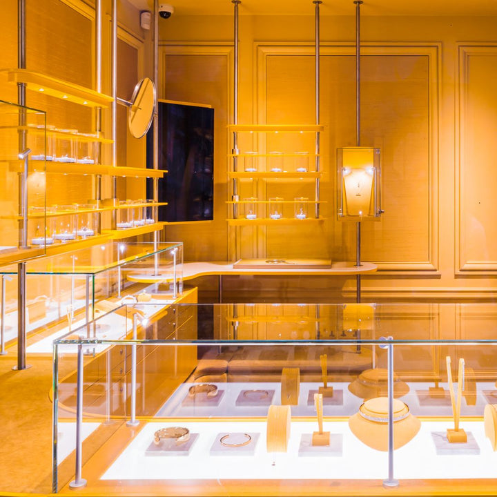 Burlington Arcade Boutique Store – 886 Royal Mint