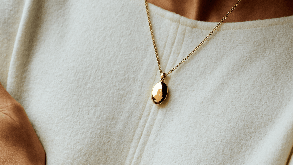 Luxury Investment Jewellery from the Home of Precious Metals – 886 ...