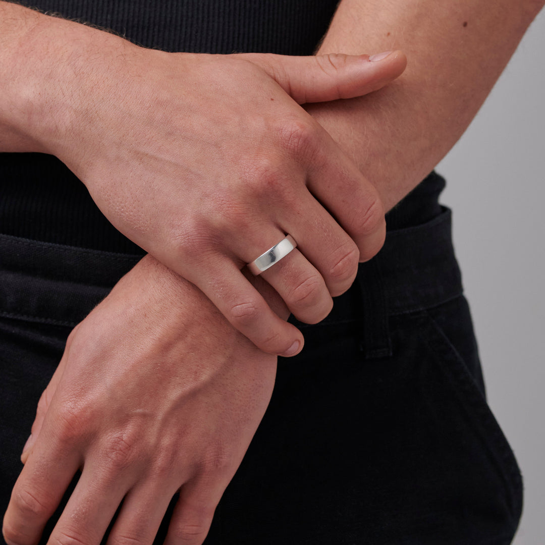 886 Bold Band Ring in Sterling Silver – 886 Royal Mint