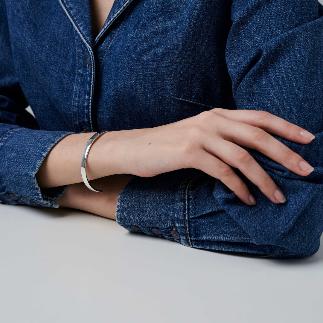 886 Poem Cuff in Sterling Silver – 886 Royal Mint